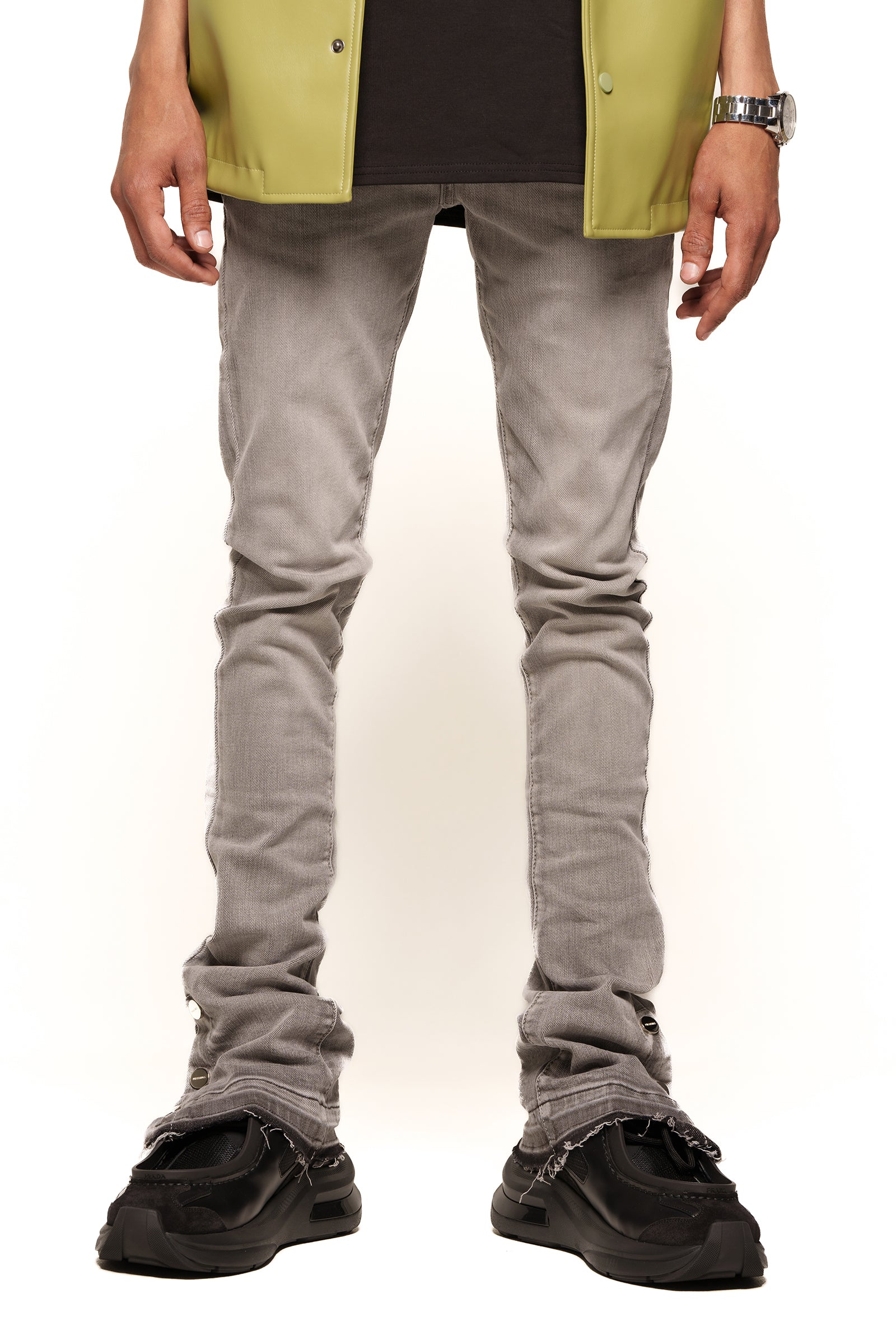"EMOTIONALLY DRIVEN" FLARE STACK DENIM (LIGHT GREY) – P H E E L I N G S